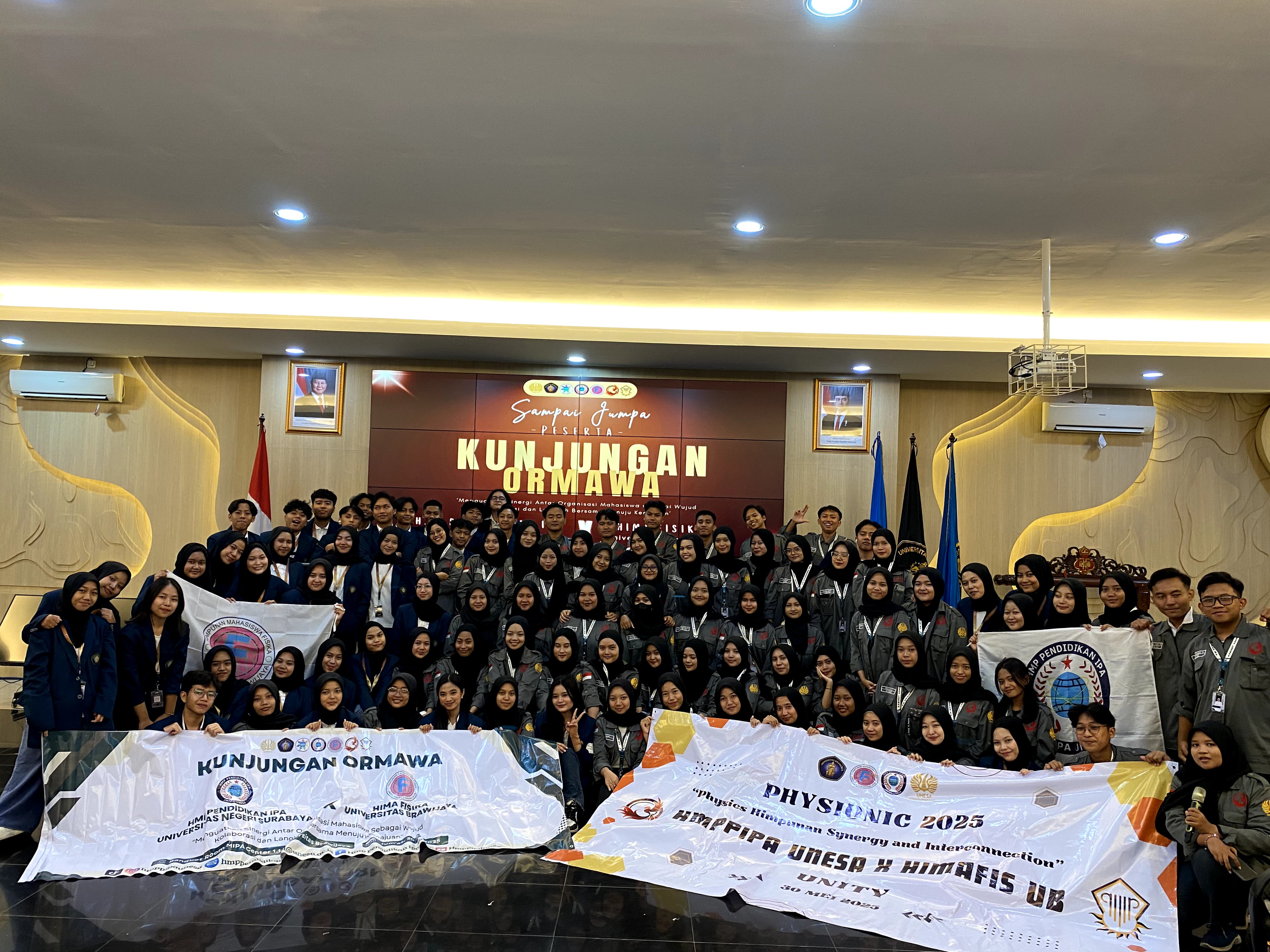 HMP Pendidikan IPA Unesa dan Himafis UB Jalin Sinergi dalam Kunjungan ORMAWA 2025