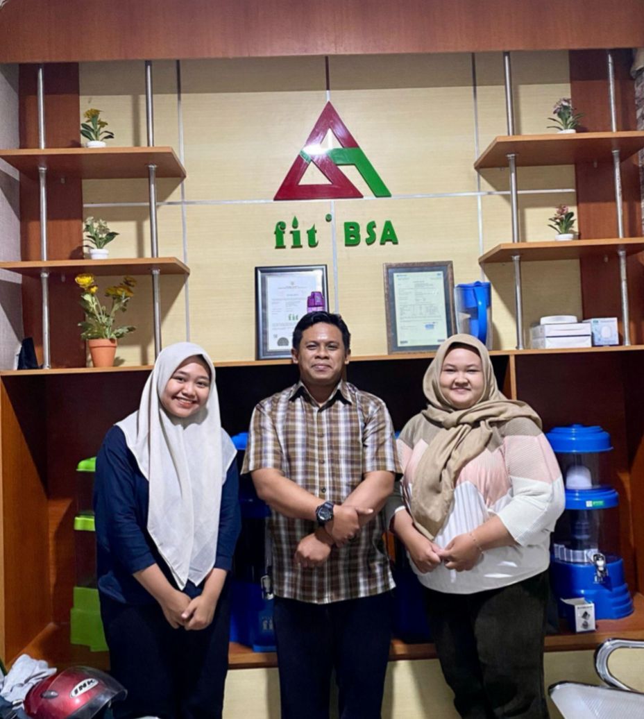 Peran Mahasiswa UNESA dalam Optimalisasi Branding PT FIT BSA melalui ...