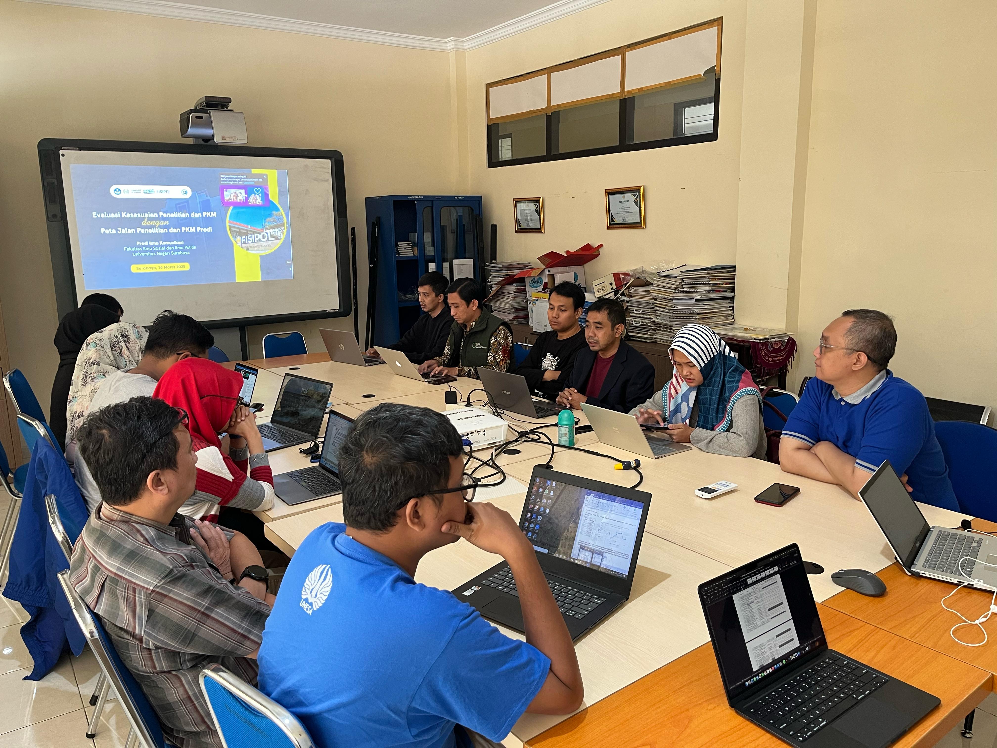 Evaluasi Penelitian dan PKM 2025: Strategi Penguatan Akademik Program ...