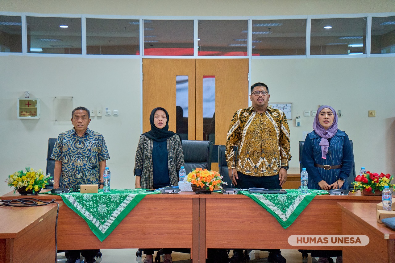 Optimalisasi Media Sosial: Strategi dan Produksi Konten Labschool UNESA