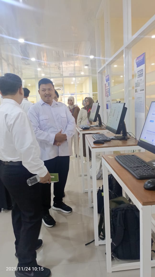 Informatika UNESA 5 Pamerkan Tiga Inovasi Unggulan di INNOVENESA #3 2025