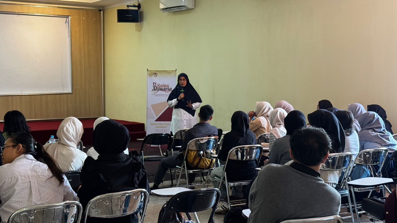 Menjalin Dialog, Merawat Komitmen: Sharing Session Bersama Mahasiswa ...