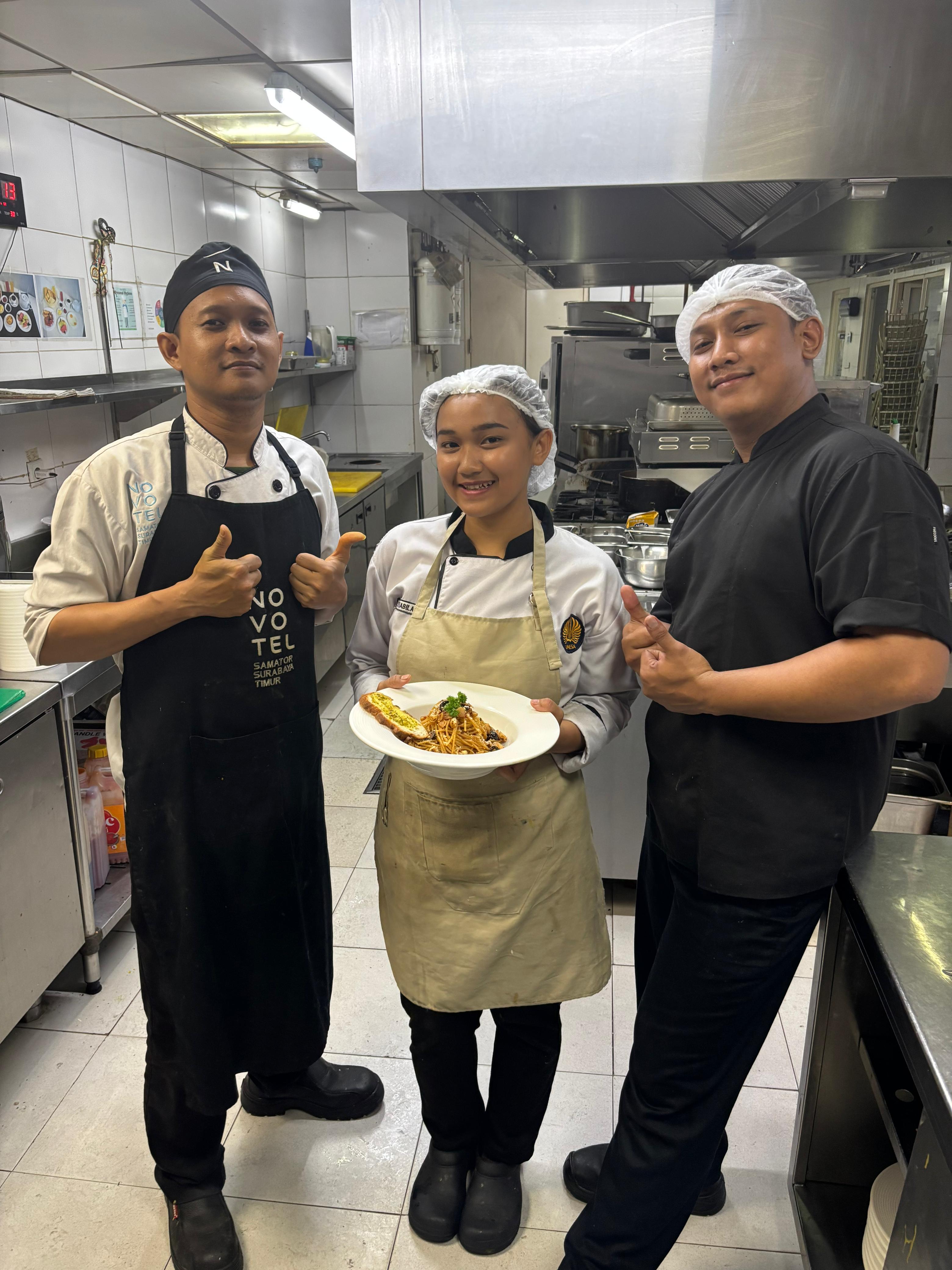 Spaghetti Aglio Olio Chicken Style: Inovasi Pengembangan Produk Pasta ...