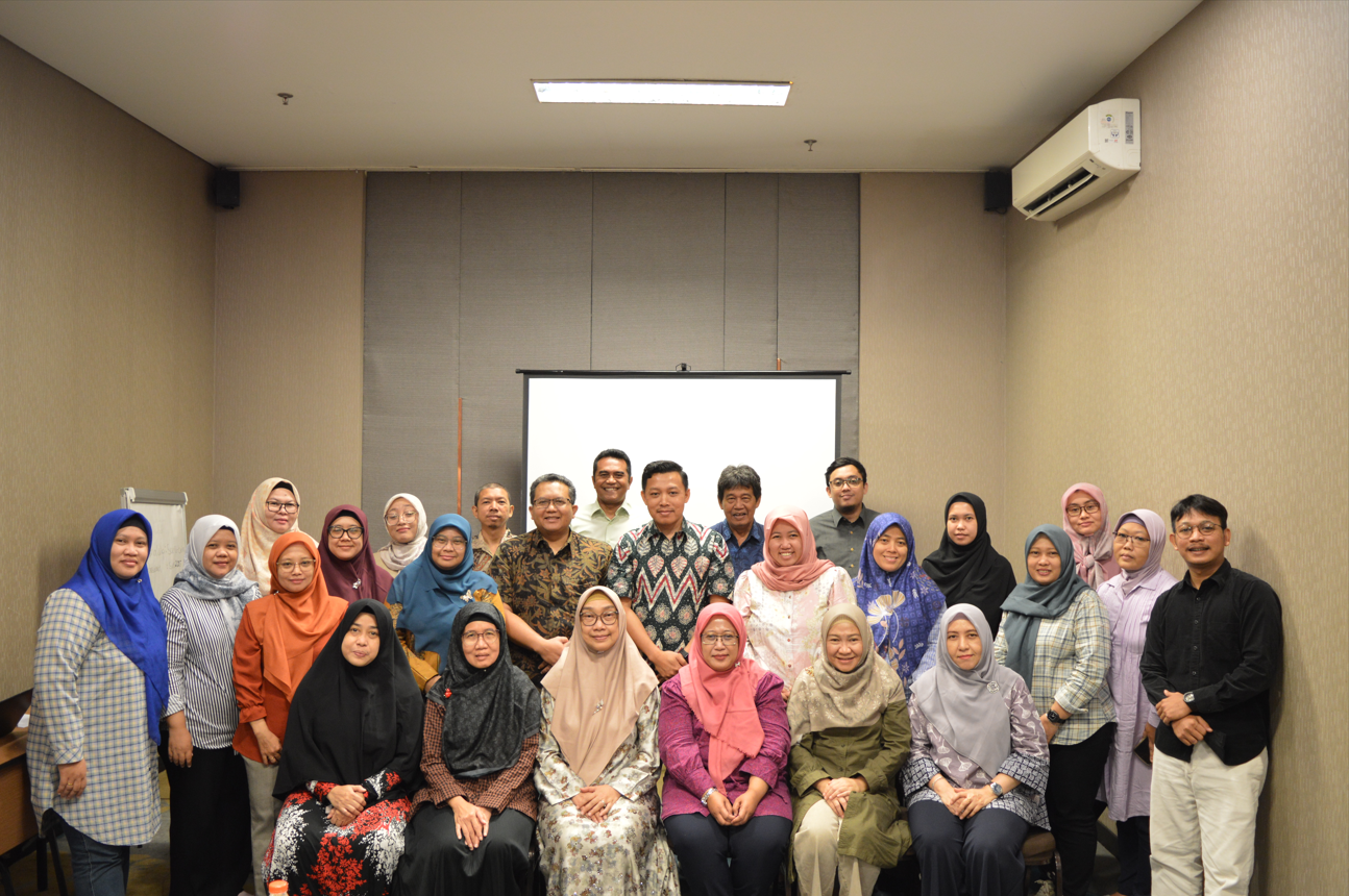 Finalisasi Standar Mutu Universitas Negeri Surabaya 2025: Langkah ...