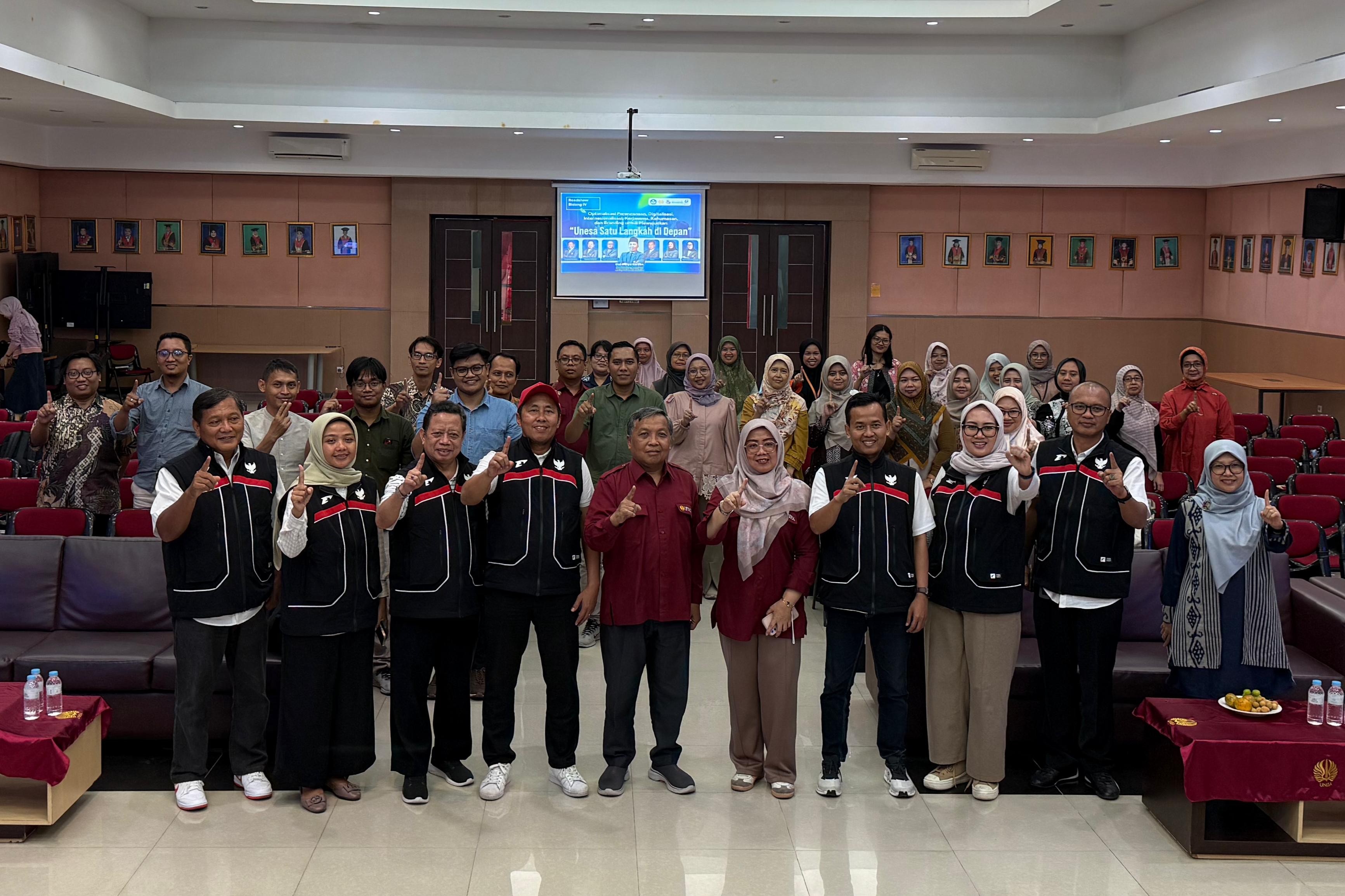 Gerbong Wakil Rektor IV Roadshow ke FMIPA: Dorong Optimalisasi Menuju ...