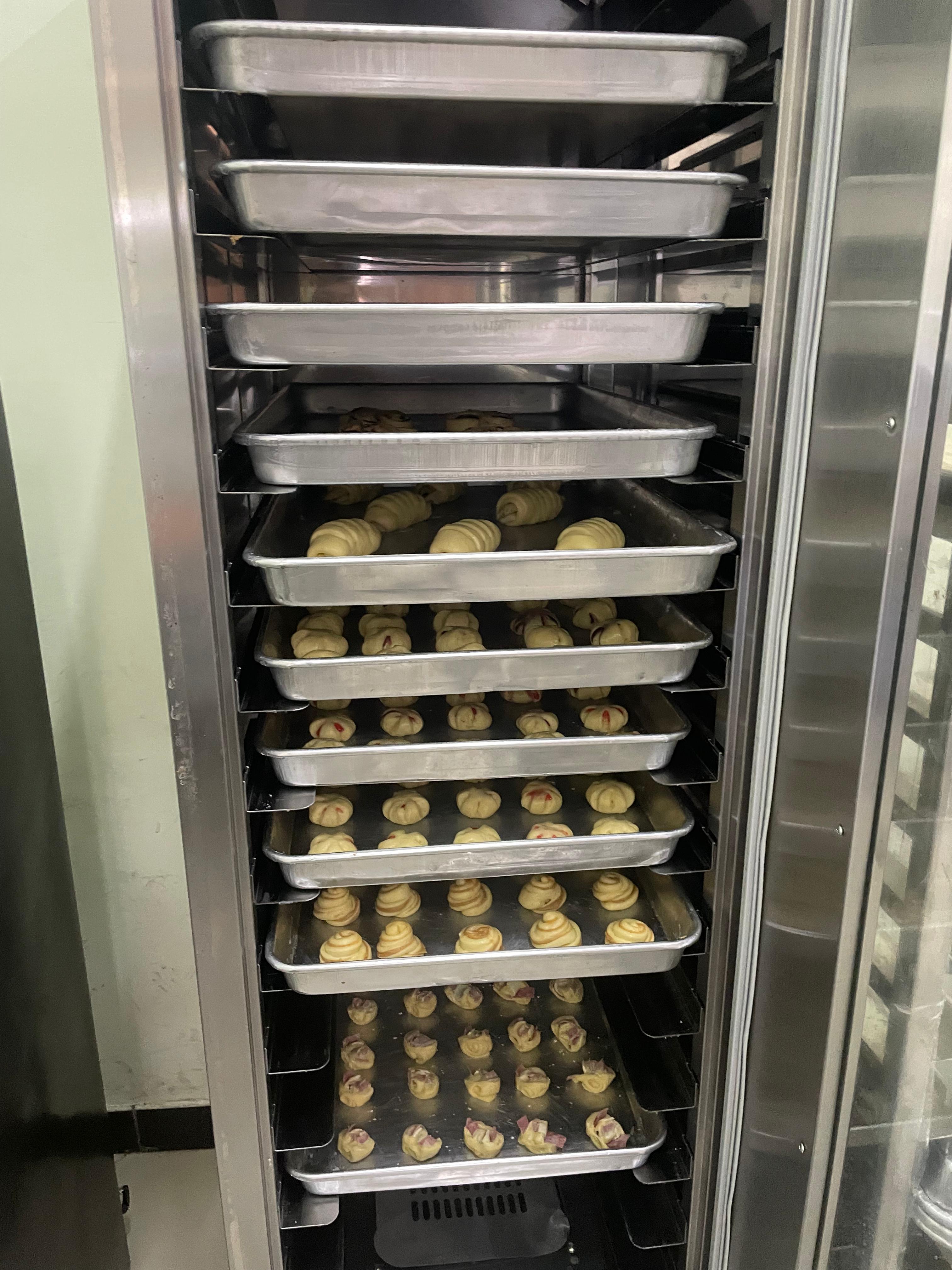 Kenal Lebih Dekat UVO Bakery Unesa: Bakery Vokasi yang Siap Layani ...